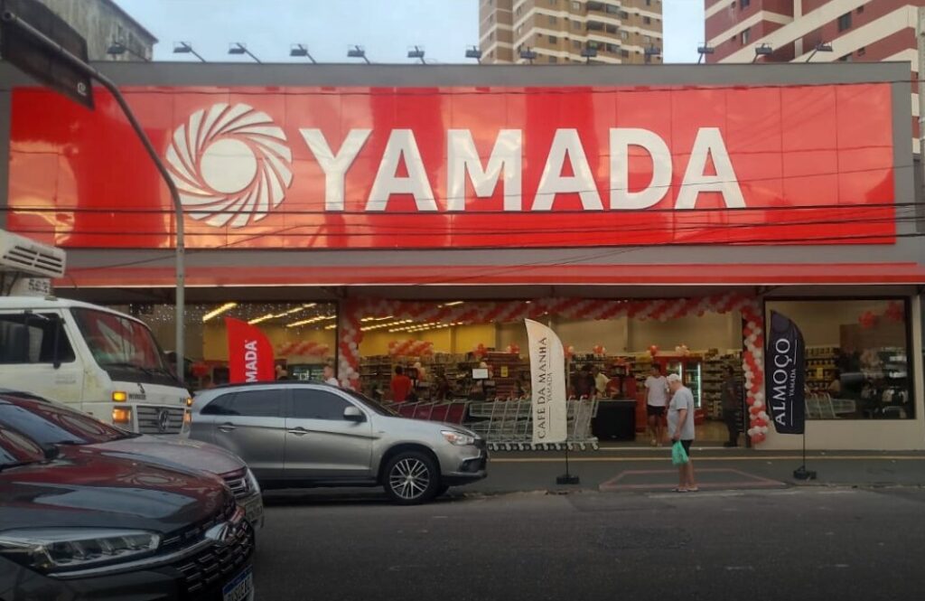 Yamada inaugura nova loja e público pede novo comercial de Natal