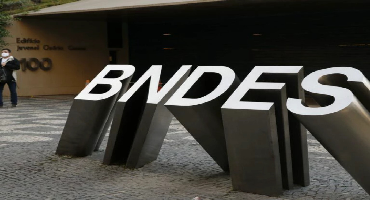 BNDES oferece R$ 450 mi do Fundo Amazônia para o MST e Movimentos Sociais